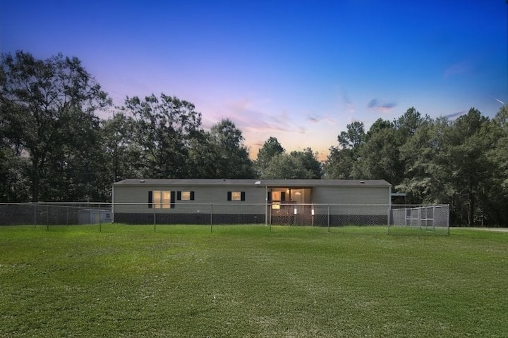 New! Tranquil Country Retreat Surrounded By Nature - Candy Cane Lane, Calhoun