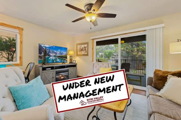 Riverside Luxury In The Heart Of Estes Park - Estes Park, CO