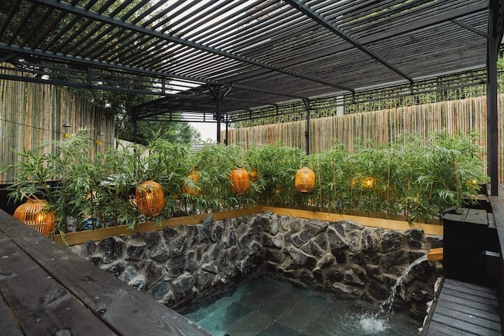 #수영장 #아침고요수목원 #테마파크 #휴양림 슬로우 스위트룸 1001호라군풀빌라 - Pocheon-si