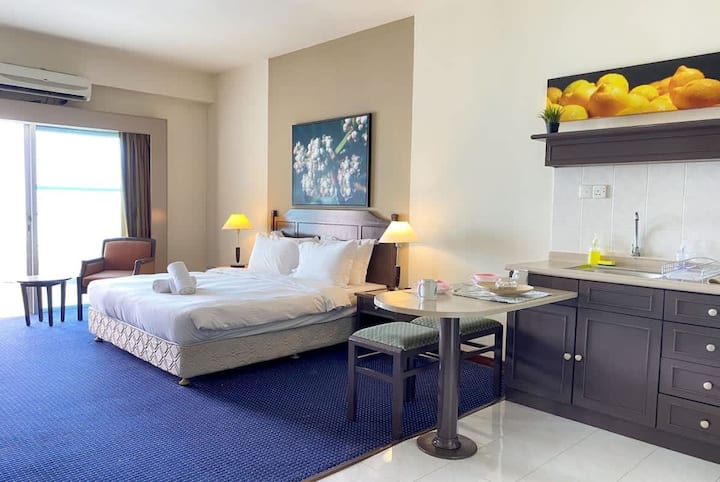 Seaside Studio T2 @ Tanjung Bungah • Private Beach - Batu Ferringhi