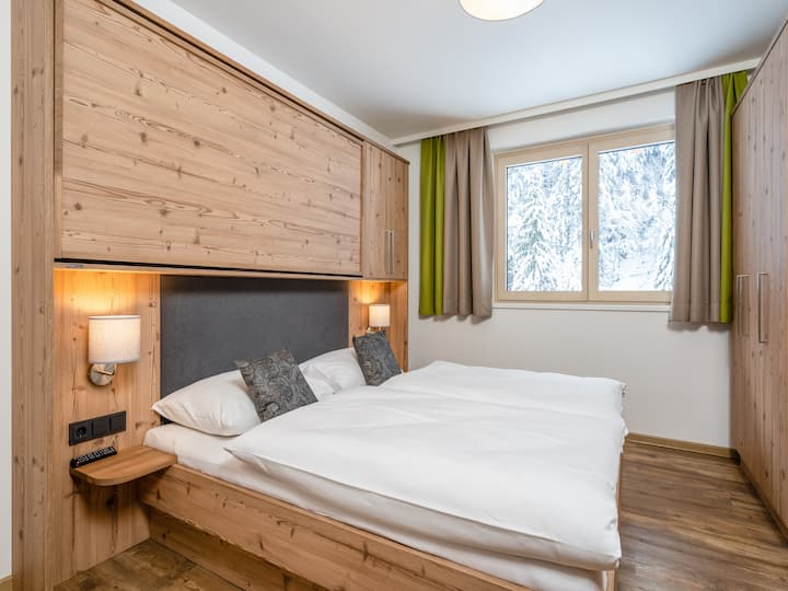 Chalet In Saalbach Near Ski Lift - Leogang