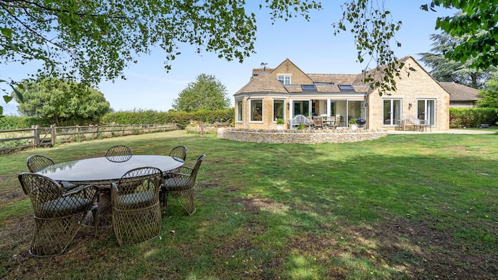Leafield House, Pet Friendly Near Cheltenham - 卓特咸學院