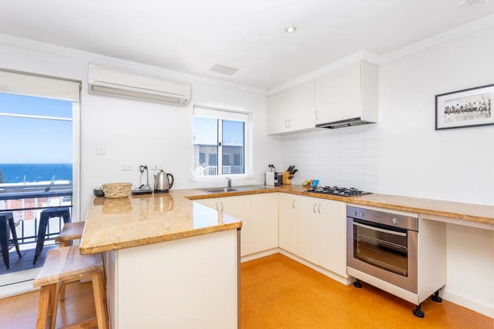 Overton Gardens Apartment - Cottesloe