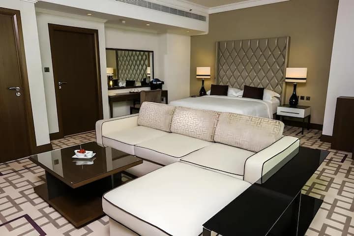 3 Bedroom Apt Near Mariah Mall & Capital Garden - Abu Dhabi