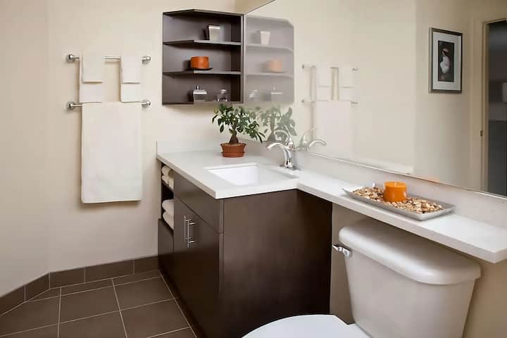 An All-suite Hotel Close To Mcghee Tyson Airport! - Knoxville, TN