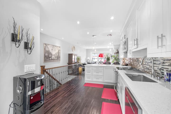 Beautiful 3br Loft In The Beaches! - Toronto