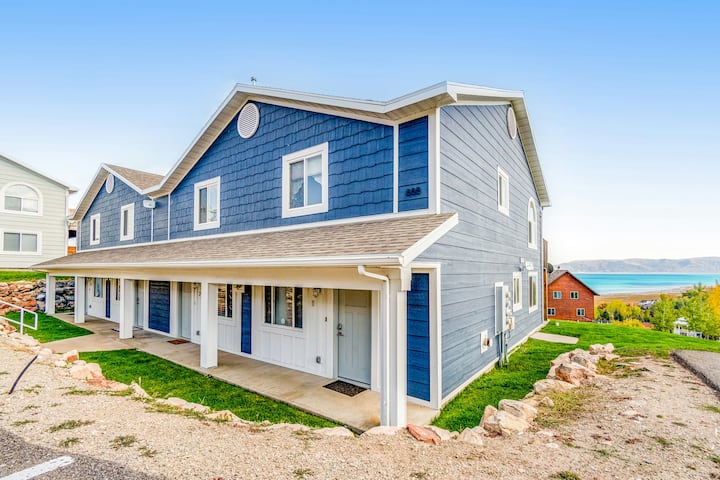 2br Lakeview | Balcony | Pool | - Bear Lake