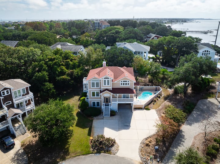 New Listing! Game Room, Private Pool & Hot Tub - Kill Devil Hills, NC