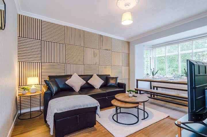 Manchester | Airport & City Access | Parking - Knutsford