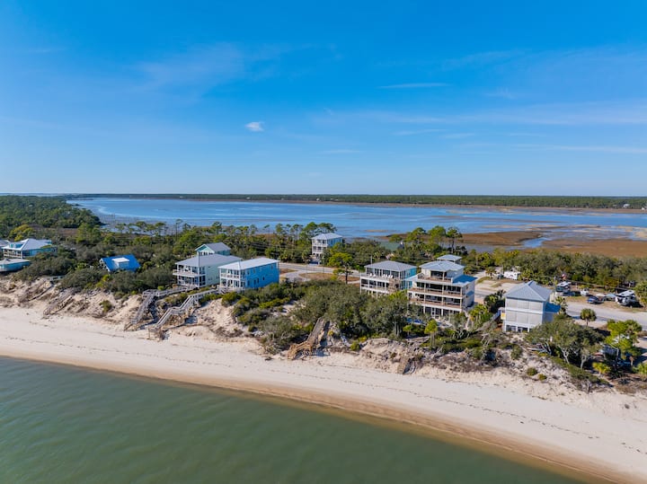 Gorgeous Home With Great Amenities | Villa Laguna - Indian Pass, FL