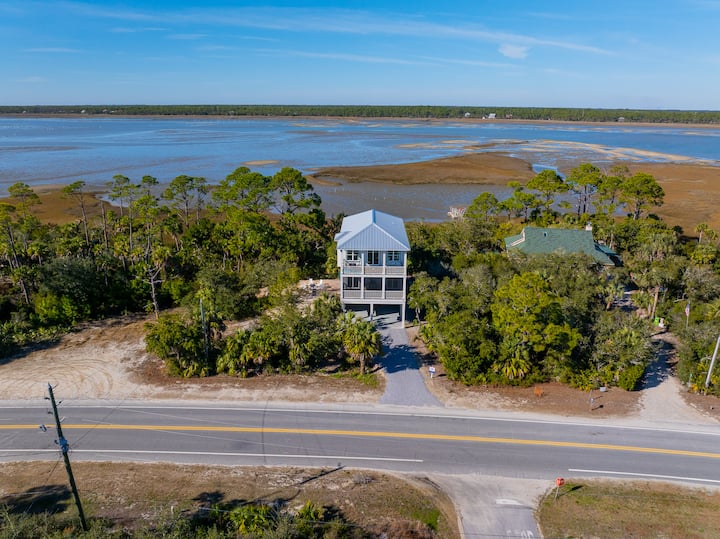 Gorgeous Home With Great Amenities | Villa Laguna - Indian Pass, FL