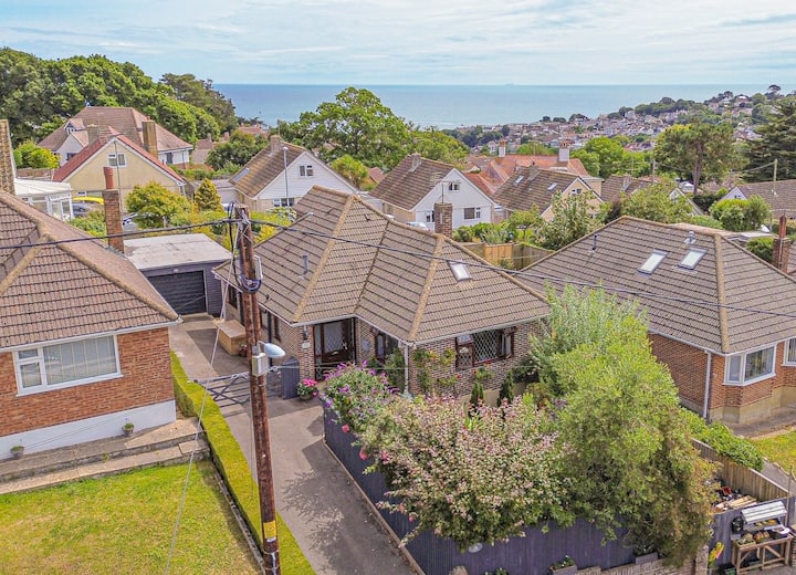 Yonder View - ライム・レジス