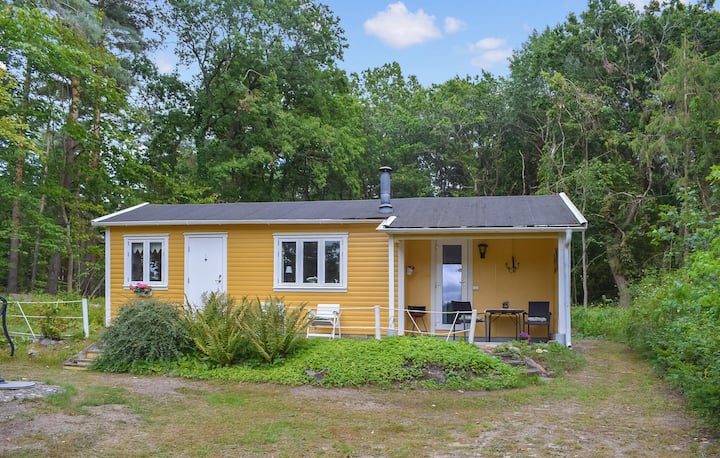 1 Bedroom Cozy Home In Blentarp - Sjöbo