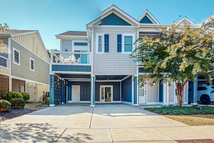 Coastal-modern Townhouse Private Hot Tub - Corolla, NC