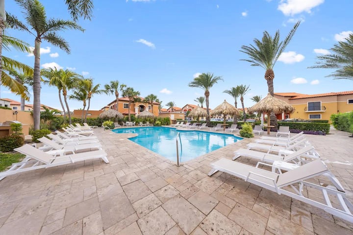 Tennis Court | Gym |1br •Gold Coast Condo By Lucha - Aruba