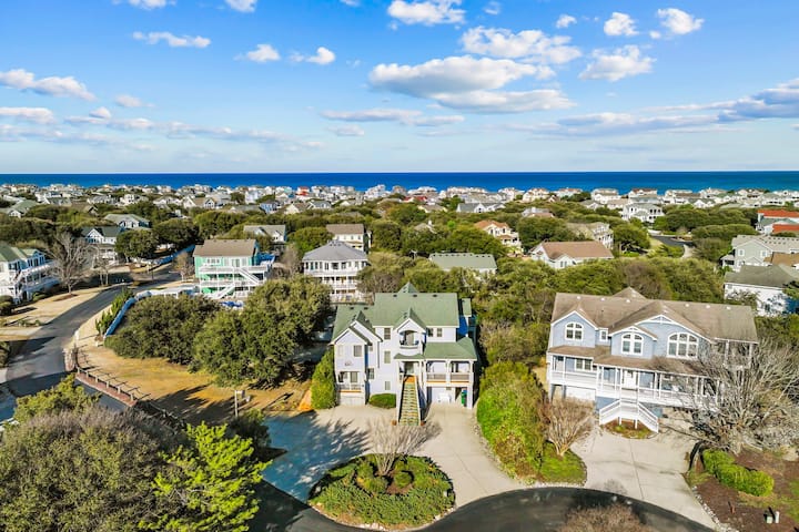 6br Coastal Charmer With Pool, Tennis, & Decks - Duck, NC