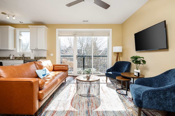 Old Town On 8th - Traverse City