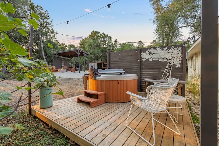 Shady Grove | Hot Tub, Fire Pit, Pet-friendly - Wimberley, TX
