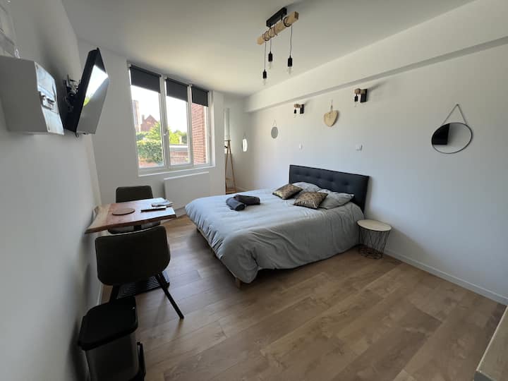 Le Studio Chic, 2p - Lens, France