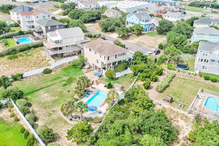 Wonderful 4br Dog Friendly | Private Pool | Deck - Kitty Hawk, NC
