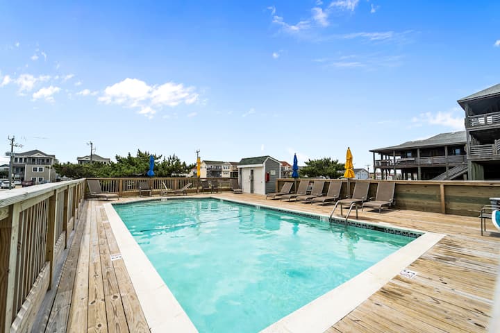 Serene 2br Oceanfront 3rd-floor | Balcony | Pool - Kill Devil Hills, NC