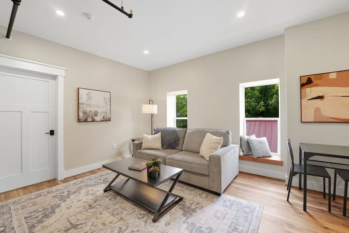 2 Bed 2 Bath + In Unit Washer/dryer + Dishwasher - Buffalo