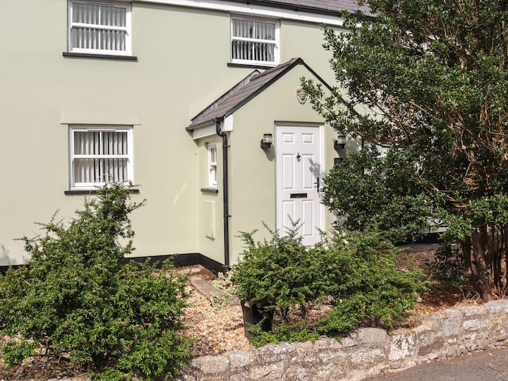 Holly Cottage - Milford Haven