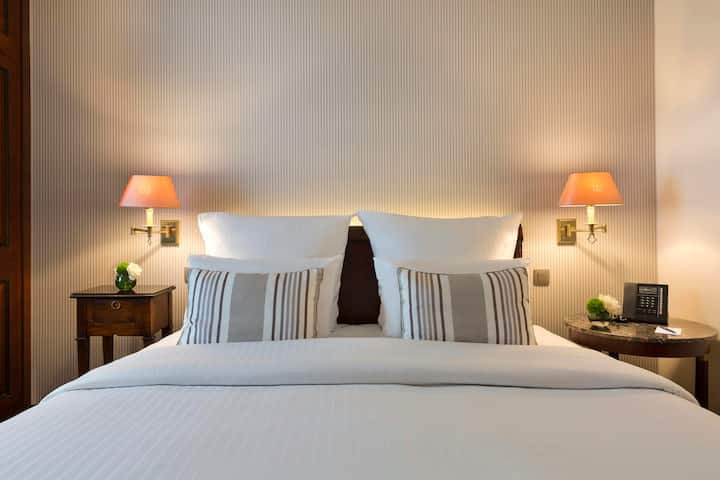 Warwick Brussels Grand Place - Classic Room - Bruselas, Bélgica