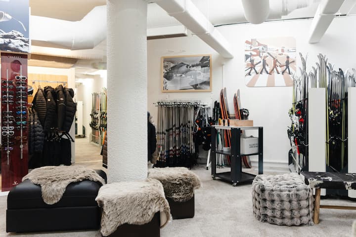 Lake Hotel Courchevel 1850- Quadruple Balcony Room - Courchevel, France