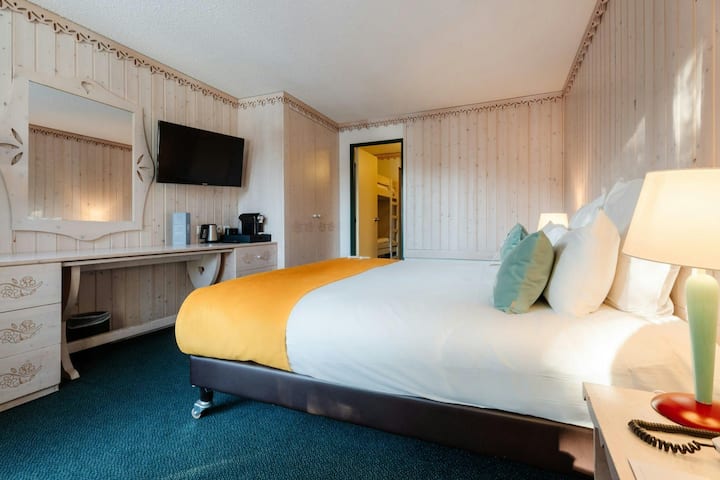 Lake Hotel Courchevel 1850- Quadruple Balcony Room - Courchevel, France