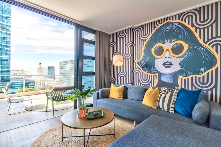 Retro-chic Condo With Spacious Terrace | Pool - Cape Town