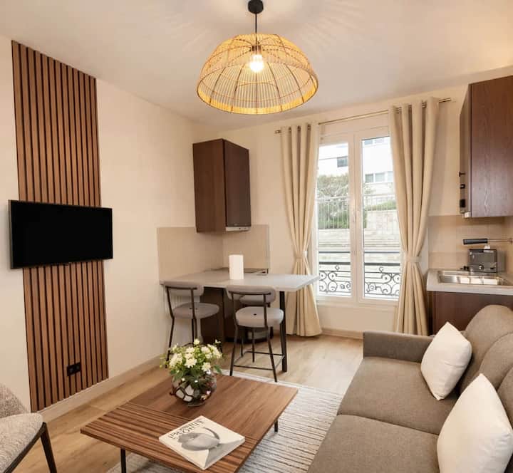 Family-friendly Apartment Near Montparnasse - Paris