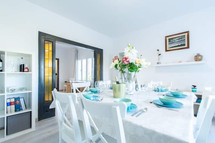 Paradis Méditerranéen Avec Vue Sur La Mer - Montmeló