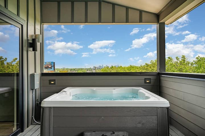 2 Homes Side-by-side | Hot Tub + Skyline Views - Nashville, TN