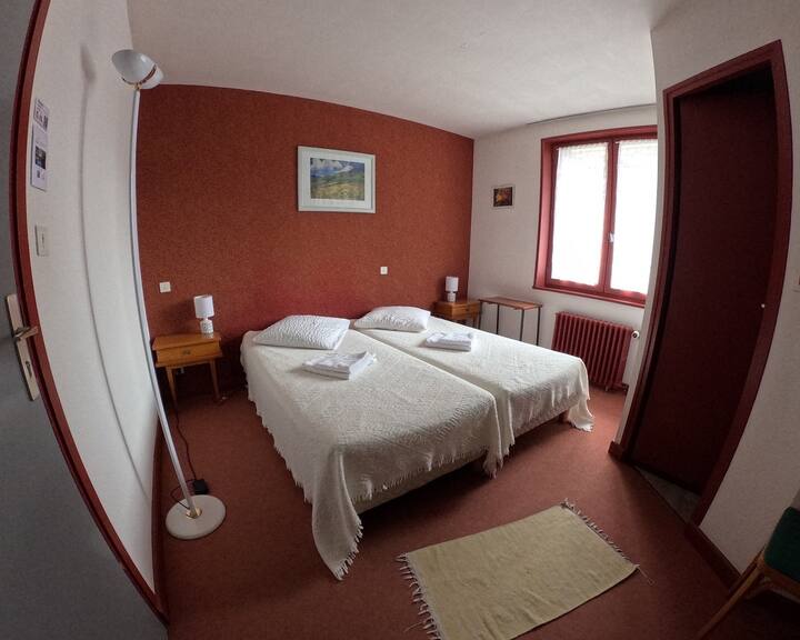 Accueil Chaleureux Et Convivialité Garantis ! - Chanac