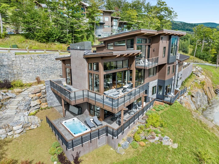 Ski-in/ski-out Stowe Mtn Luxury - Stowe, VT
