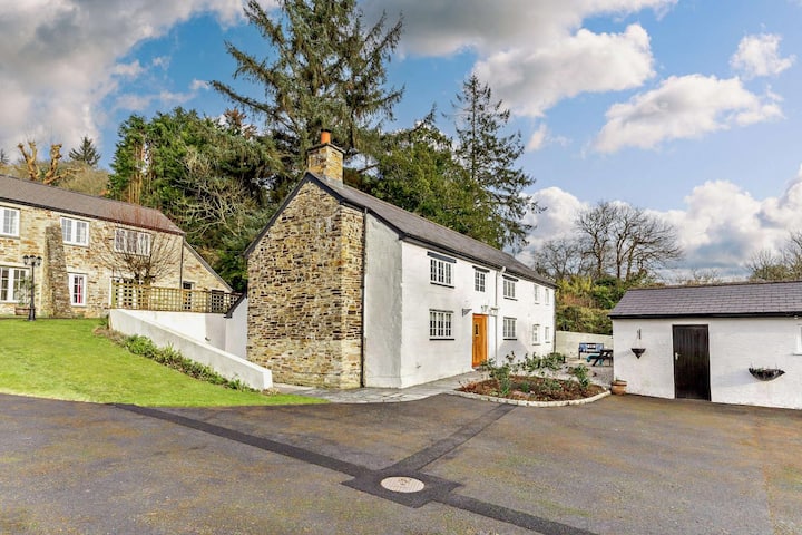 4 Bed In Two Waters Foot (Oc-f27331) - Bodmin