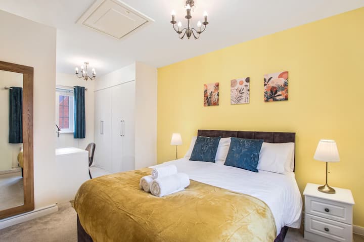 5 Beds 3 Bath In Bedford I Sleeps 7+ I Parking - イギリス ベドフォード