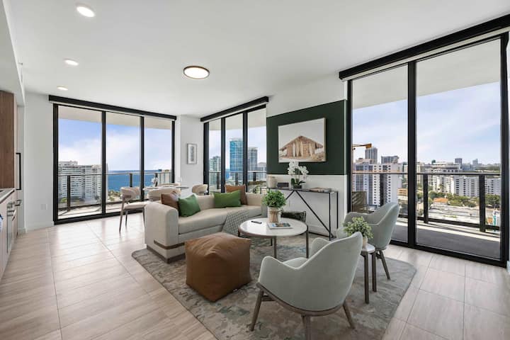 Ocean Dreams Chic 2br Getaway Minutes From Miami's - Miami Beach, FL