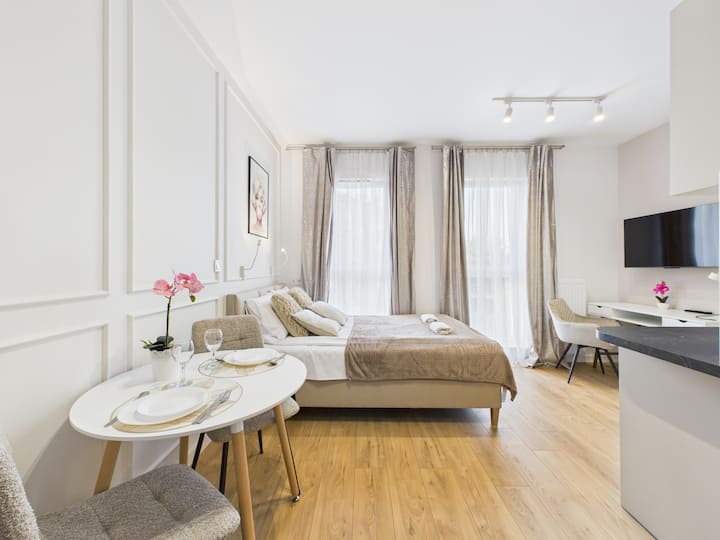 Superapart Marywilska 52 Studio 2 - Warsaw