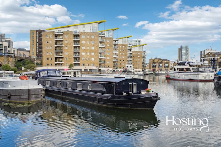 The Opal - Luxury 2-bed Houseboat - London, UK