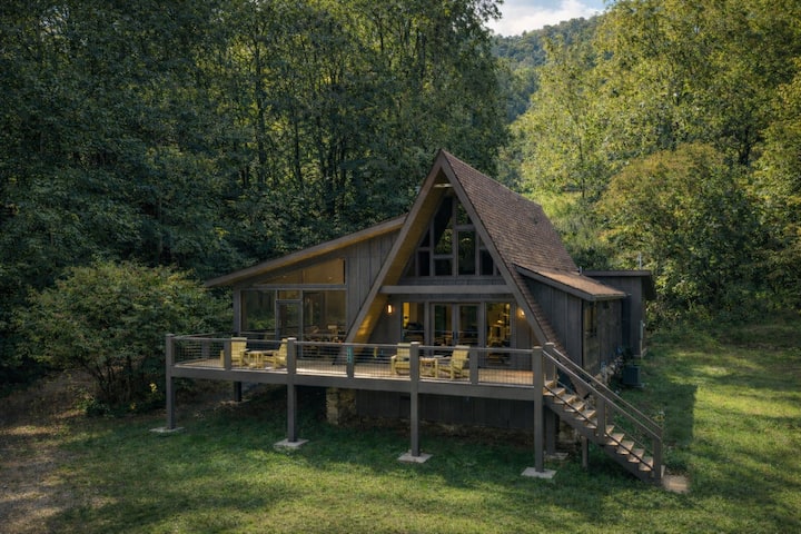 3br Mountain Chalet | Large Yard | Near Asheville - Weaverville, NC