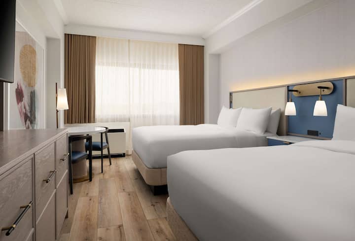 Cozy Downtown Escape – Close To All | 4 Units - White Plains, NY