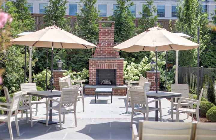 The 200 South St | King Ste 20 - Charlottesville, VA