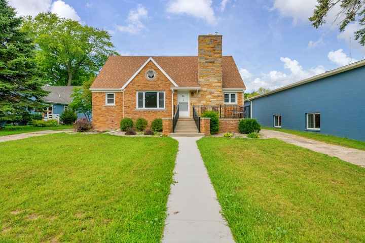 Stonehaven On Lake Street — Port Austin - Port Austin, MI
