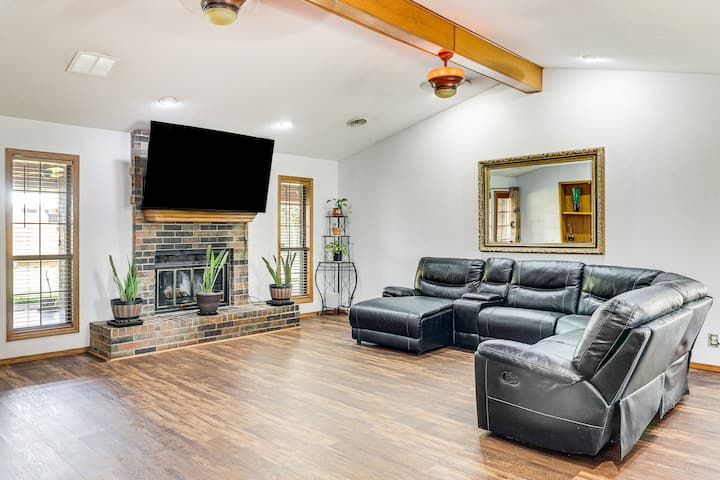 3 Mi To Downtown Roswell: Home W/ Patio + Yard - Roswell, NM