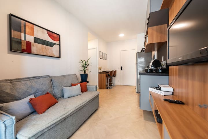 Ap Novinho E Completo Prox Ao Metrô E Ibirapuera - Brazil