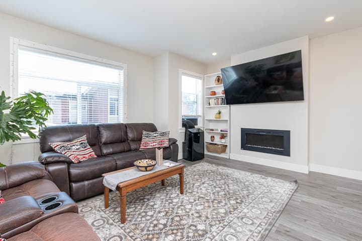 Brand New: Millstream Manor - Langford