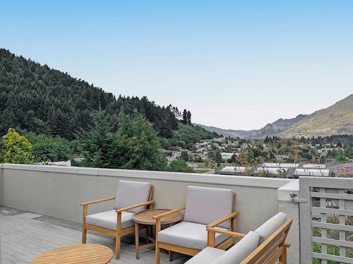 Kiely Lane Lodge, Family-friendly Queenstown Stay - 퀸스타운