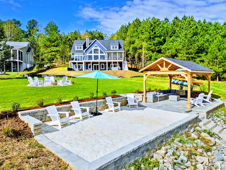 New 7br Lakefront Lake Anna 6-suites, Hot Tub - Lake Anna, VA